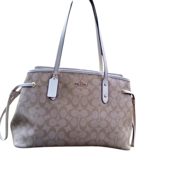 Coach | Bags | Coach 3 Compartment Lexy Carry All Shoulder Bag ...
